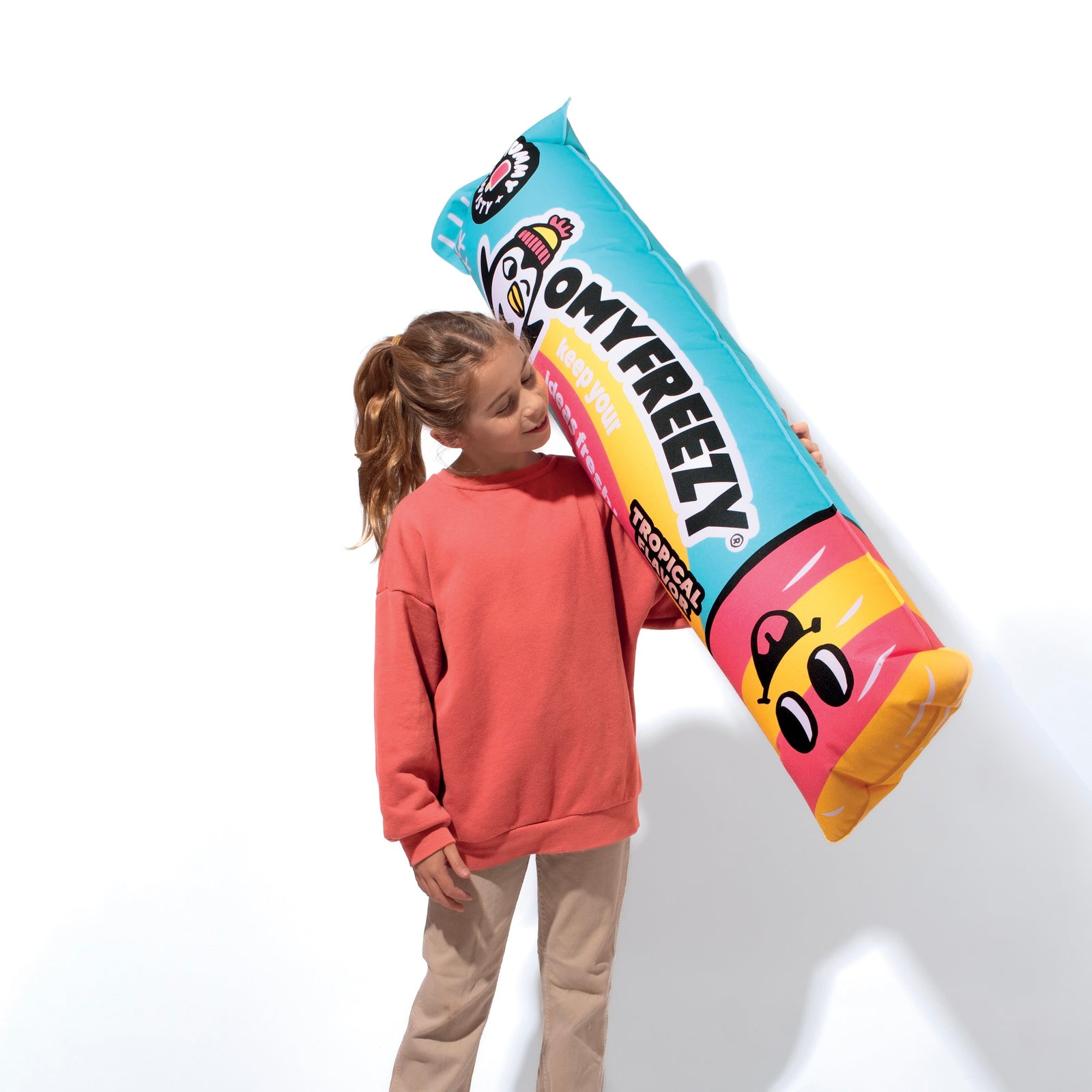 Freezy | Giant Inflatable Pillow | Decoration | US OMY Maison Website